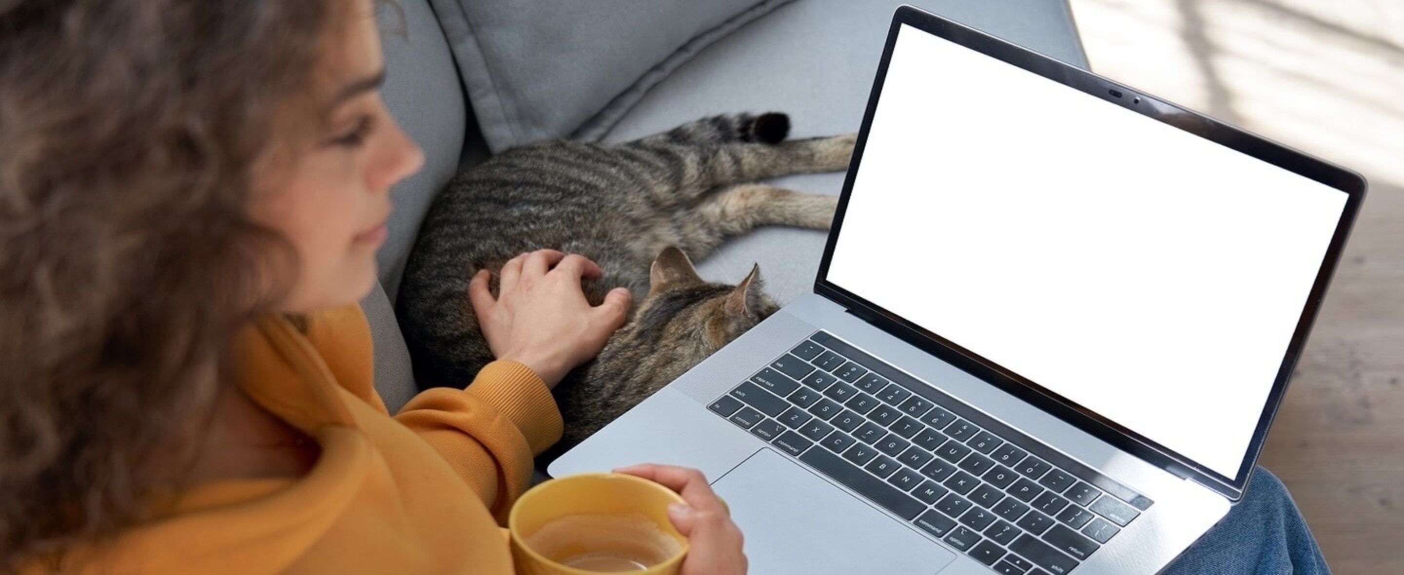 Credit card Features & Benefits - Maduro & Curiel’s Bank